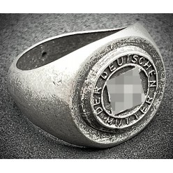 Repro rings ww2. Wide selection of Totenkopfring, SS rings. - War Militaria