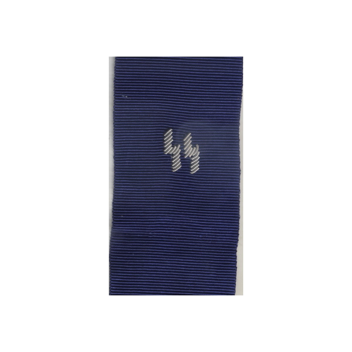 GN37 - War Militaria