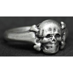 Repro rings ww2. Wide selection of Totenkopfring, SS rings. - War Militaria